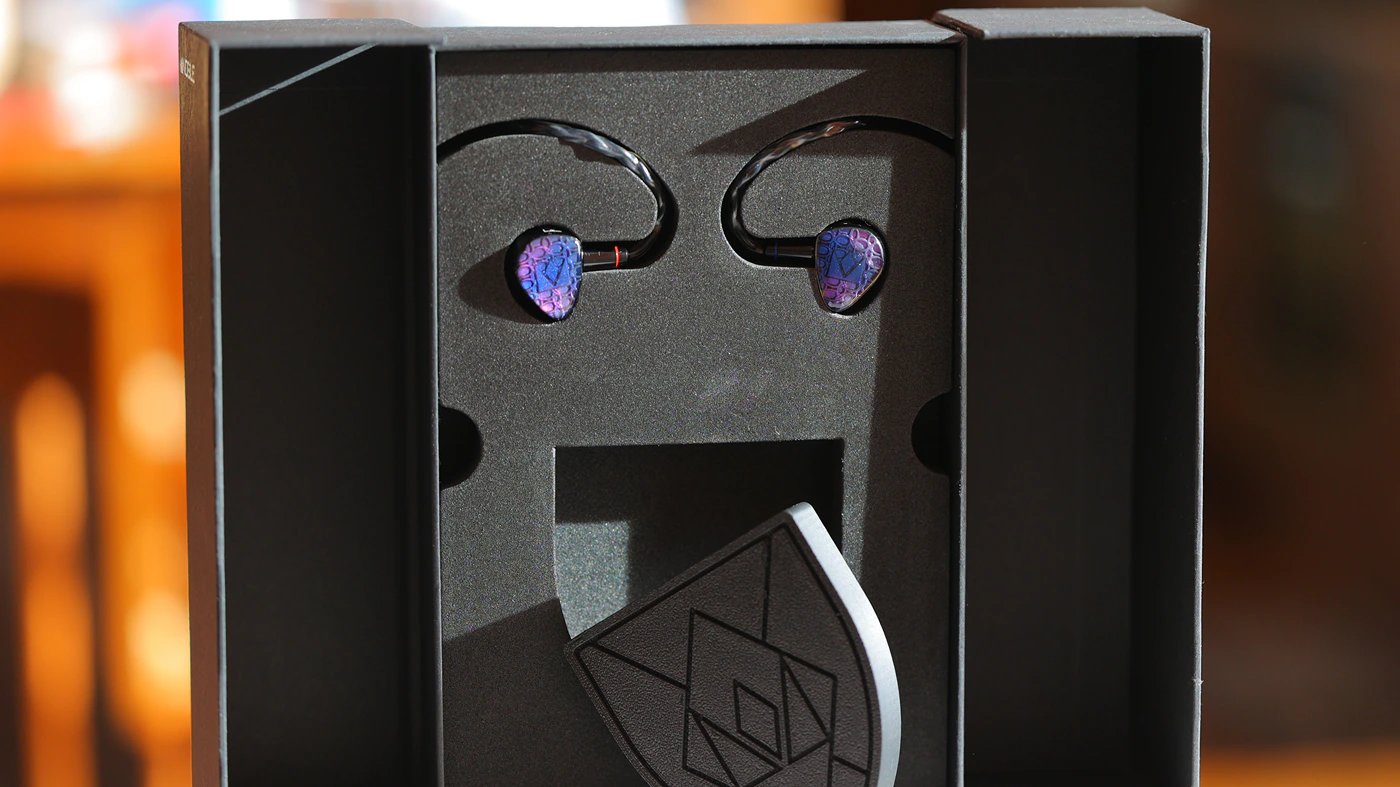 Noble Knight Hybrid IEMs - Crown Of Earphone Nobility Origins ...